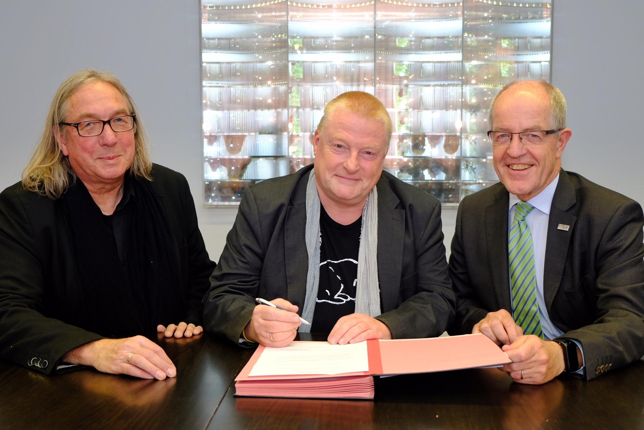 Michael Grosse bleibt Intendant am Theater Krefeld-Mönchengladbach ...